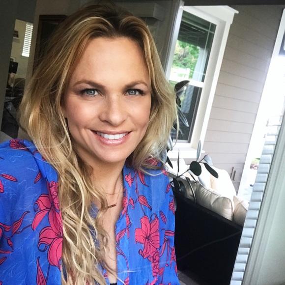 Courtney's Closet (@courtneybianco) | Poshmark